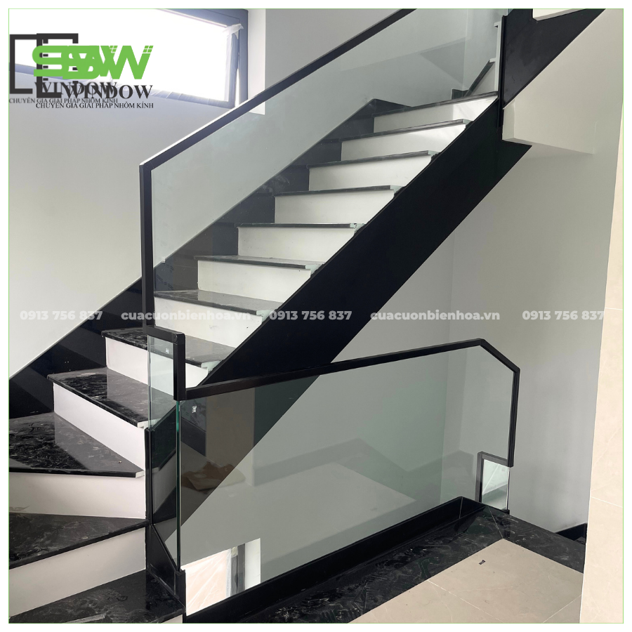 Báo Giá Cầu Thang Kính Tay Vịn Nhôm Mới Nhất 2025 – Thi Công Trọn Gói Tại Đồng Nai › Tin tức